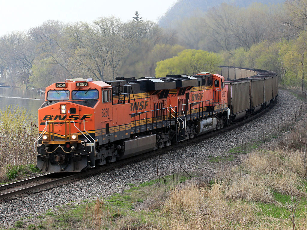 BNSF 6250